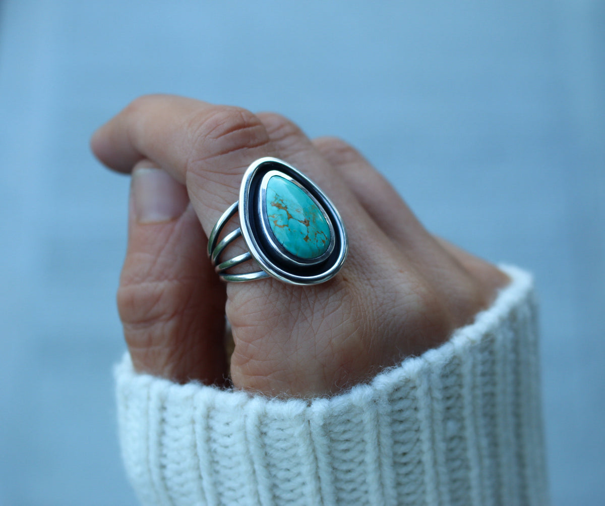 Shadowbox Ring • Quad Shank Band • Size 8 • Sterling Silver – Hammered ...